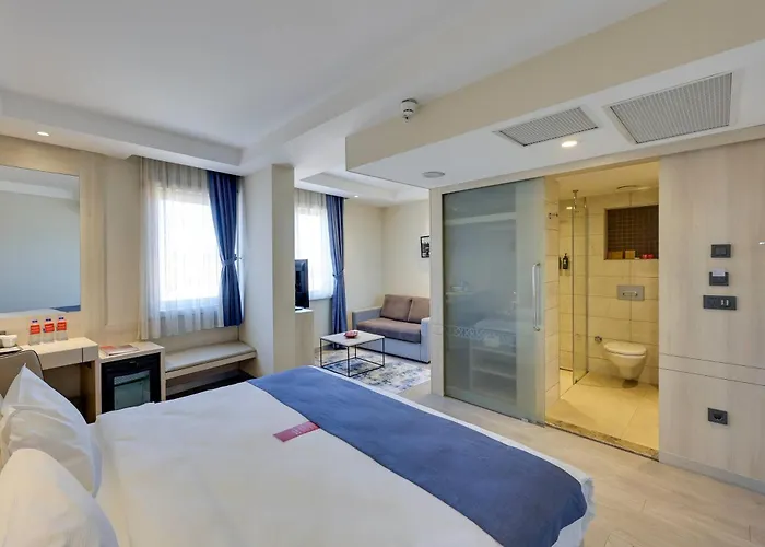 RAMADA ISTANBUL OLD CITY HOTEL ISTANBUL